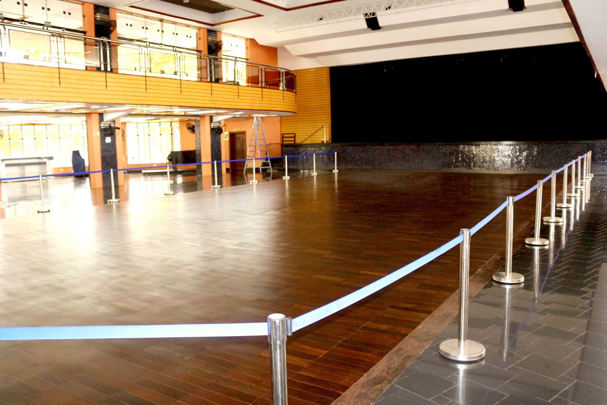 Reformas do piso do salão social e da sala de ballet – Clube Mogiano
